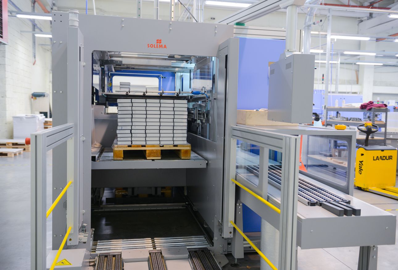 Binding — High-quality book production — Livonia Print