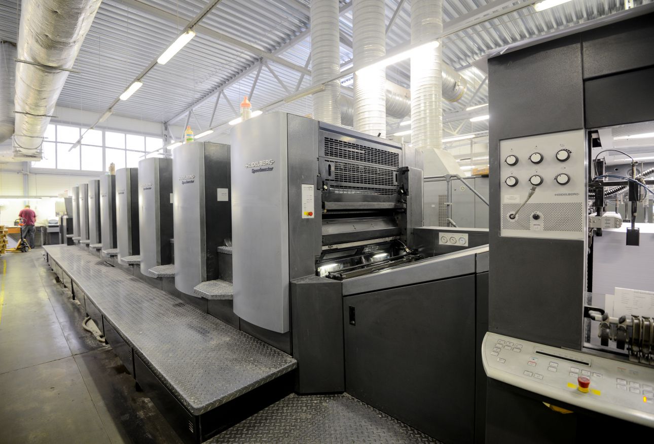 Binding — High-quality book production — Livonia Print